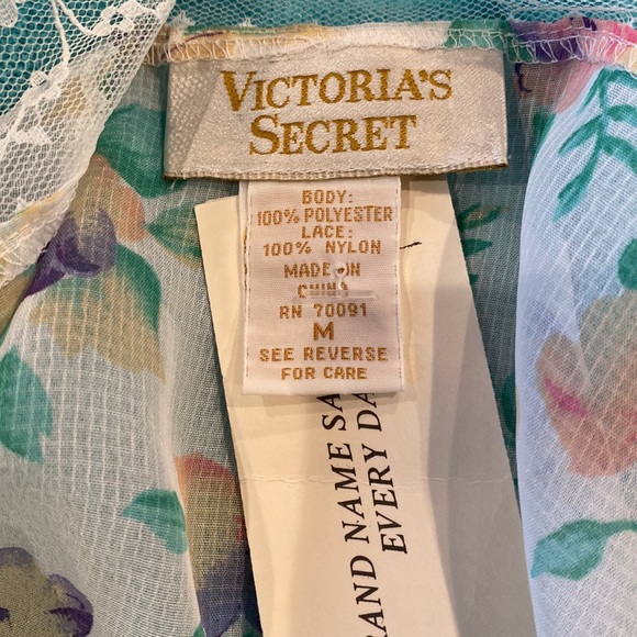 Victoria's Secret | Intimates & Sleepwear | Nwt Victorias Secret Gold ...